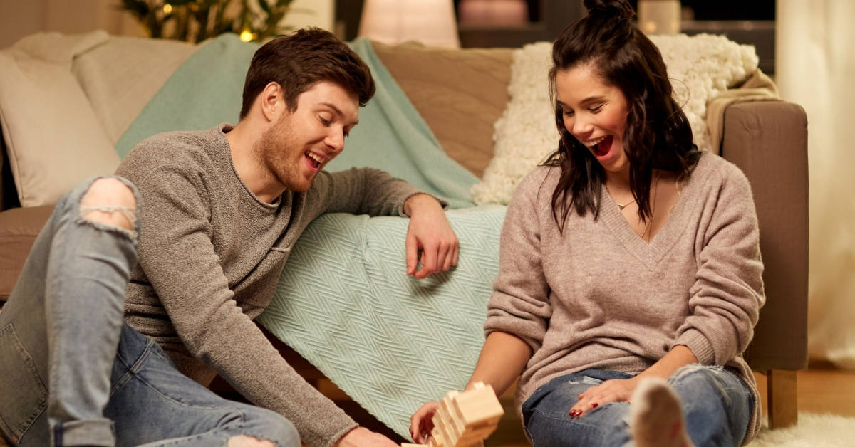 6 Fun Sex Games For Couples Will Make You Go Crazy For Each